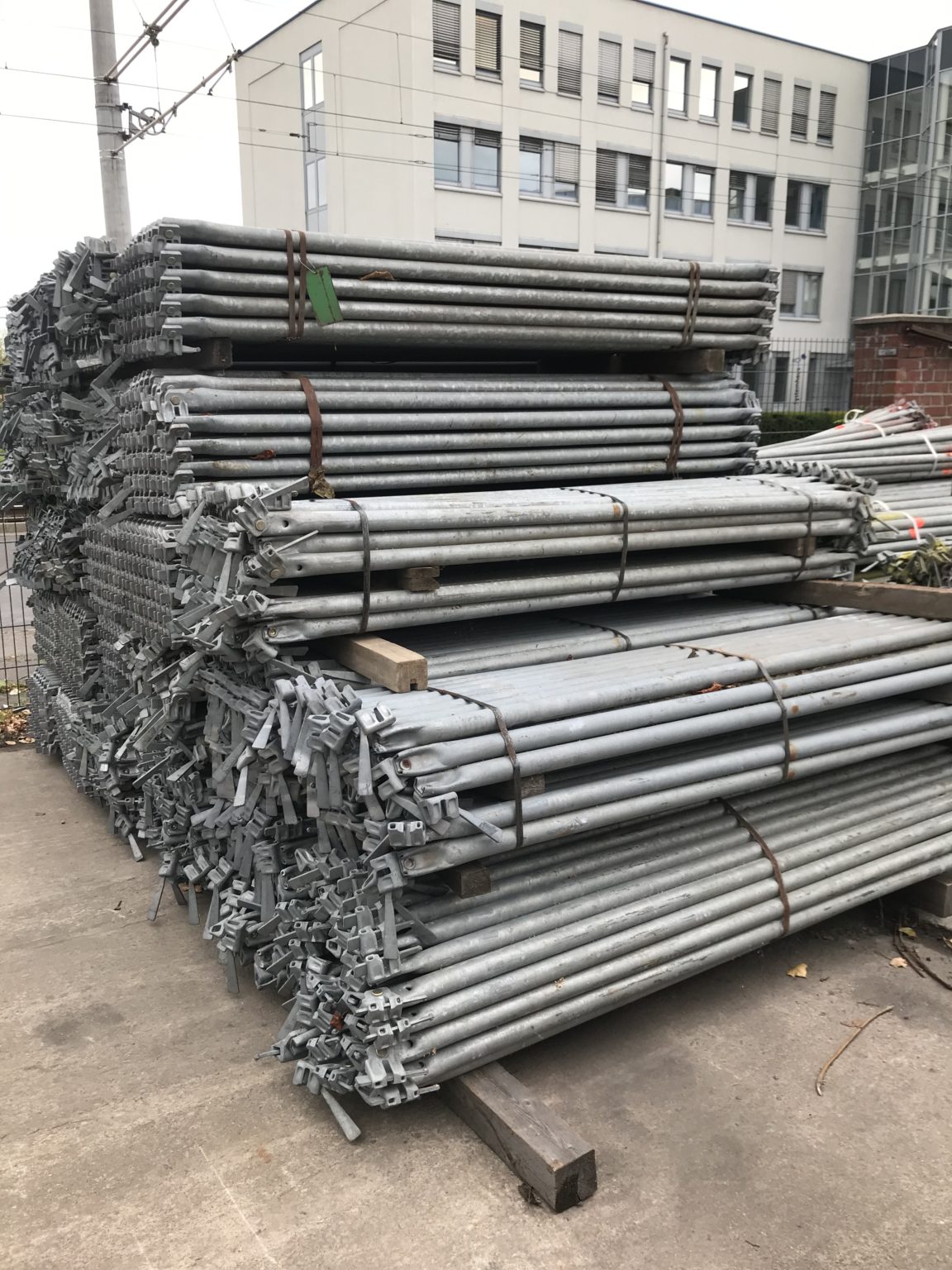 LAYHER ALLROUND 105 sqm (0,73m depth) - Scaffolding and Formwork for sale!