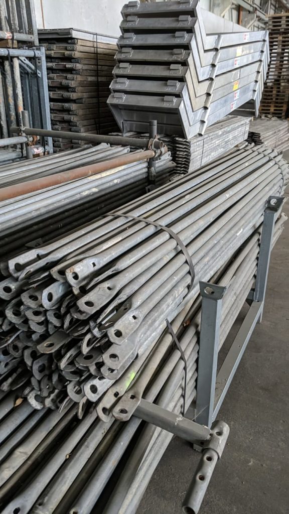 HUNNEBECK BOSTA 70 with wooden decks, 1020 sqm - Scaffolding and ...